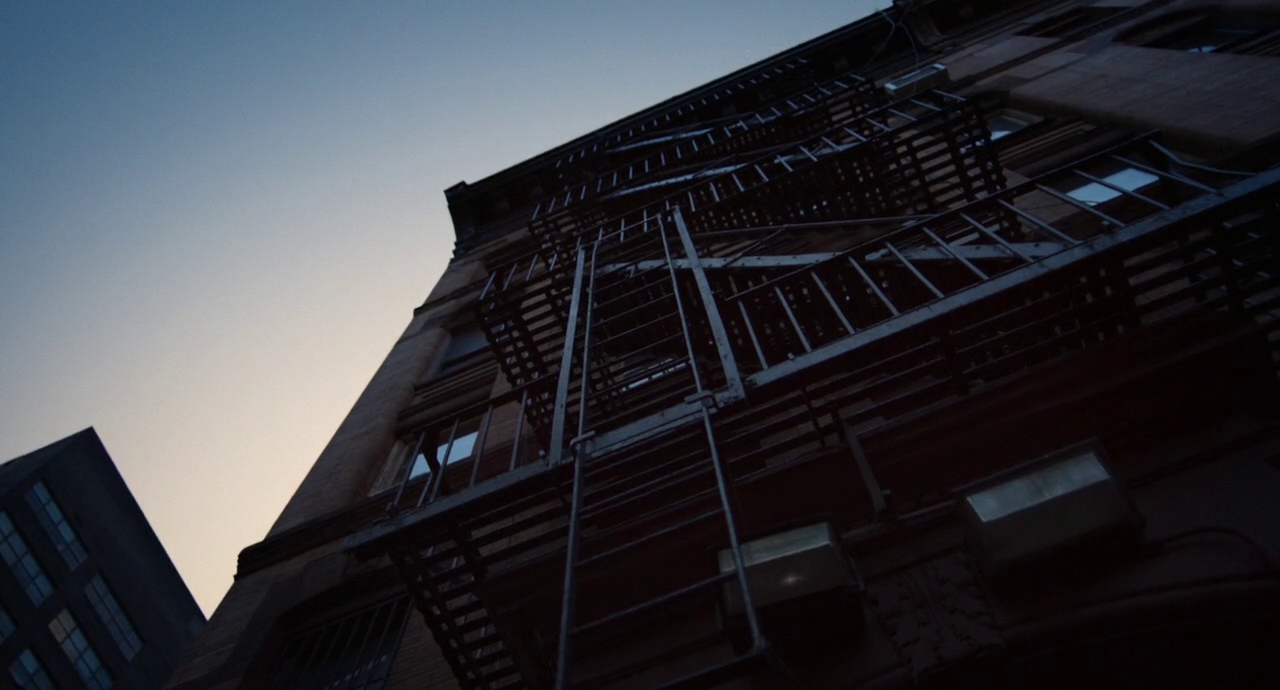 "dutch-angle" Movie Stills | SHOT.CAFE