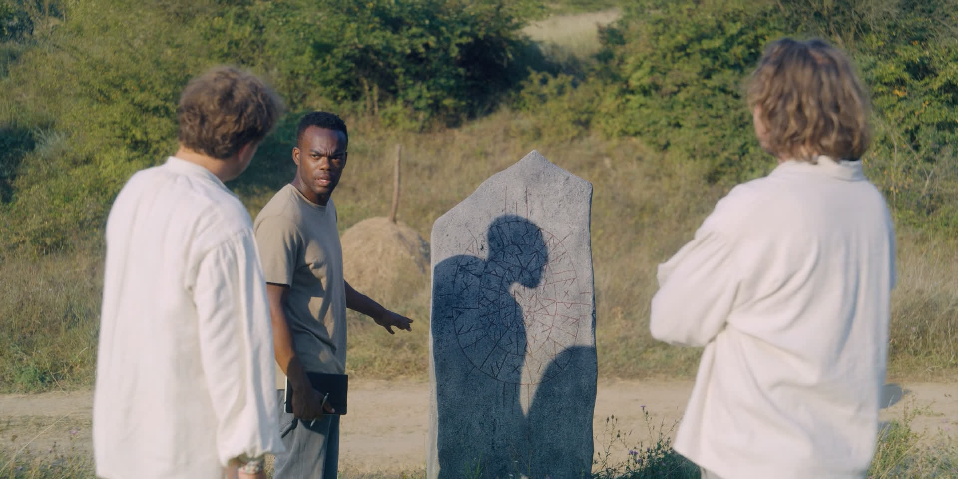 "rune" in Midsommar (2019) stills and screengrabs | SHOT.CAFE