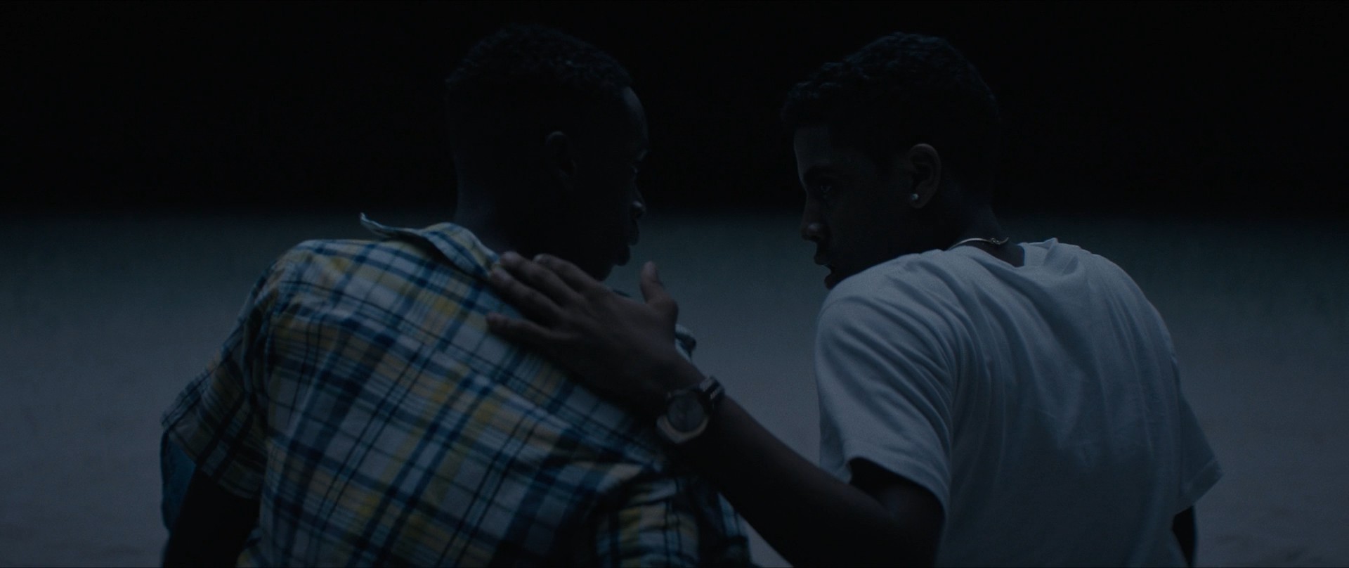 "beach" in Moonlight (2016) stills and screengrabs | SHOT.CAFE