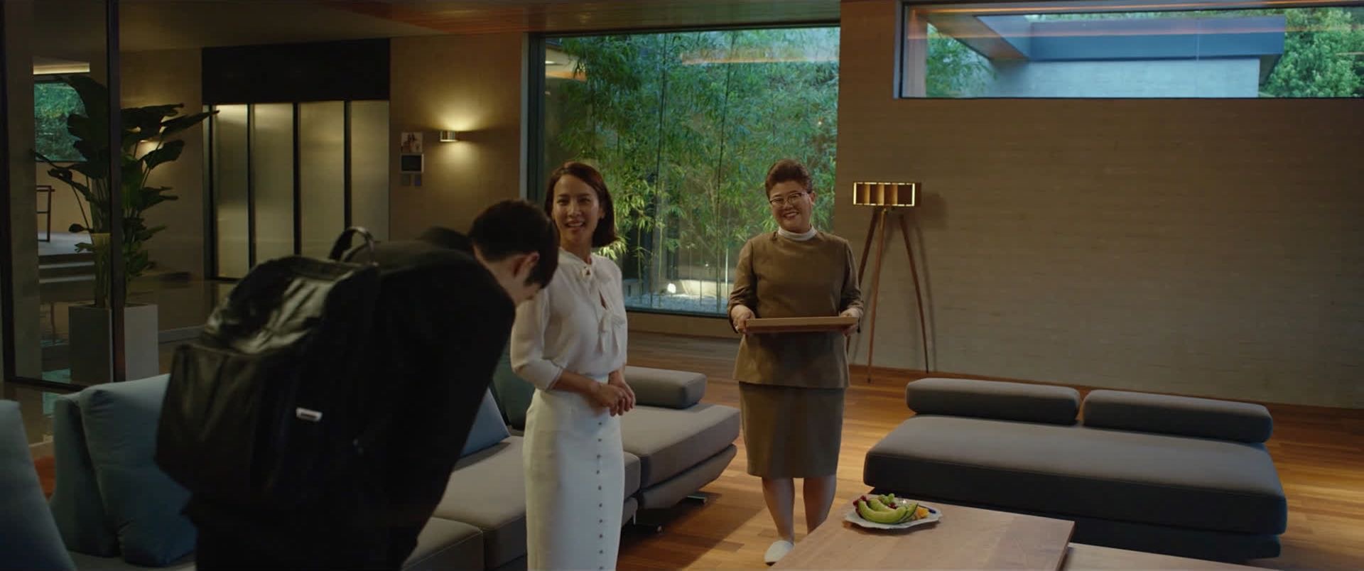 Parasite (2019) stills and screengrabs | SHOT.CAFE